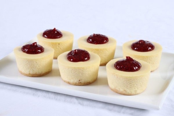Cakes 2 U | Cake Delivery Sydney
